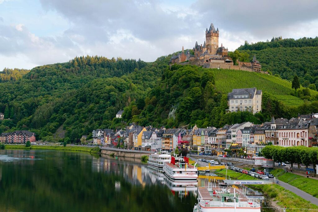 A Step-by-Step Guide to Backpacking Europe | Ordinary Traveler